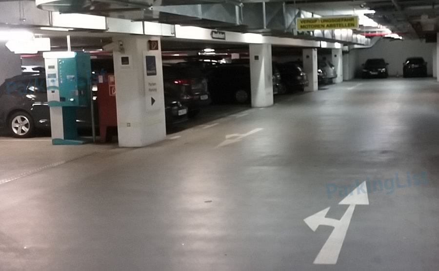 Parkhaus Berliner Tor - Hamburg - Parken in Hamburg